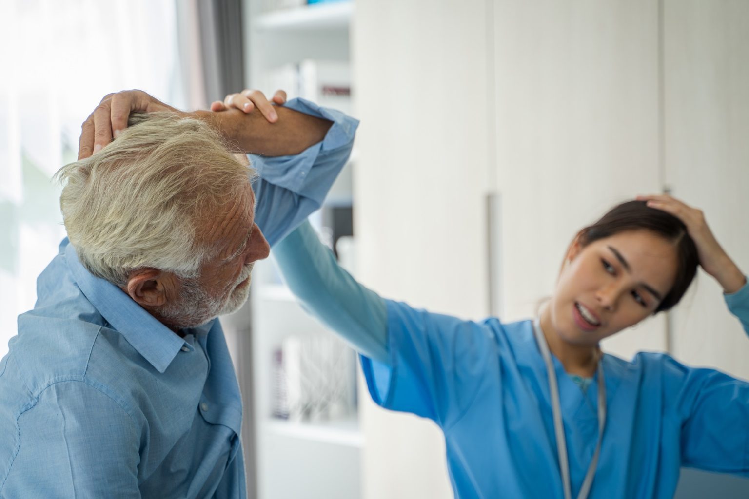 Distonía: causas, síntomas y tratamientos para esta alteración ...