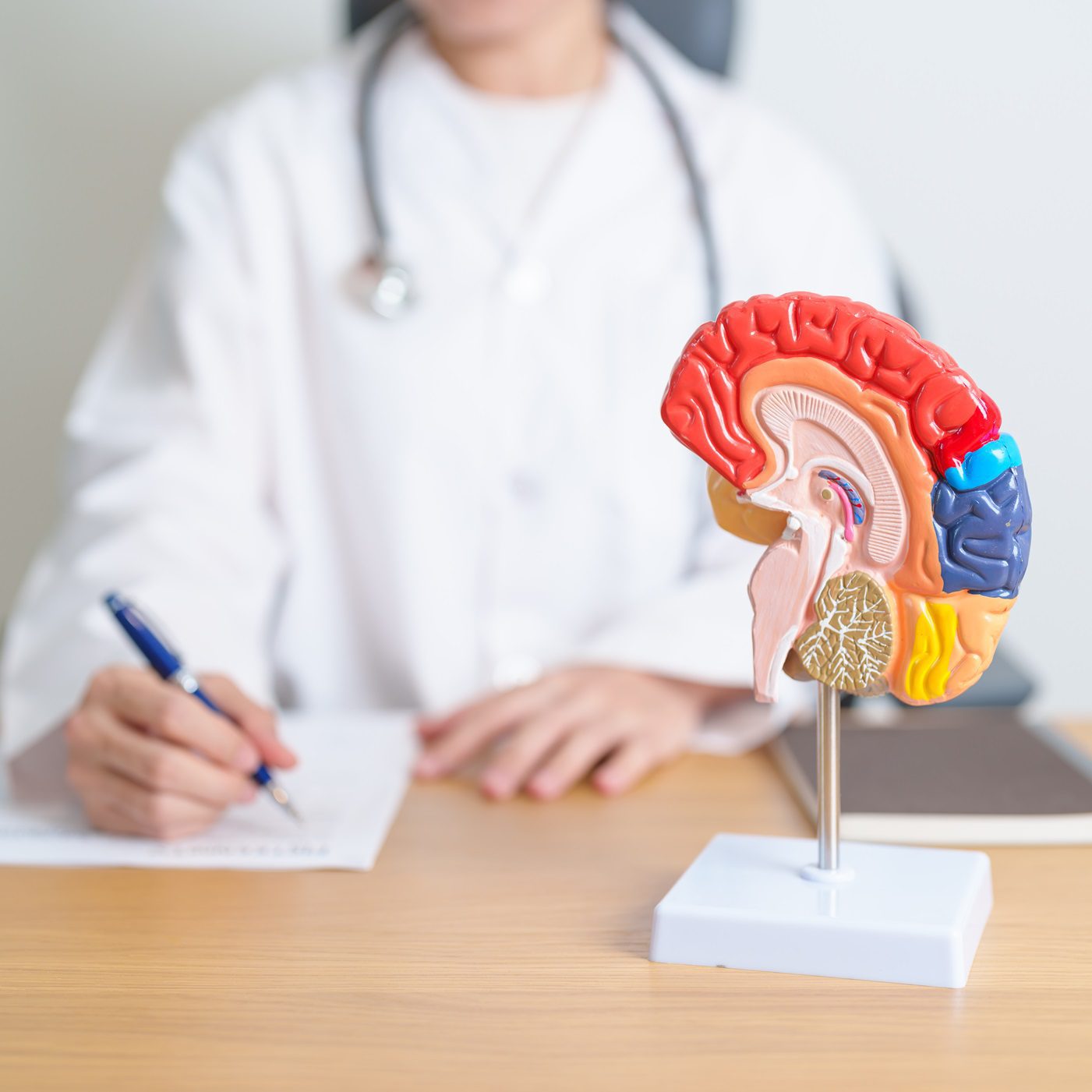 Edema cerebral: causas, implicaciones y manejo en ACV - NeuroAiD™